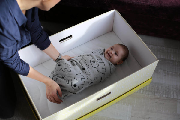 About babies sleeping in the boxes - Slovak Baby Box